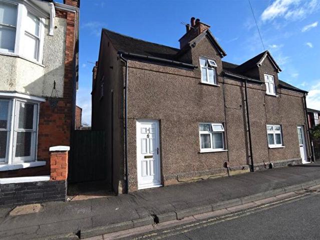 2 Bedroom Semi Detached House To Rent In Old Milverton Road, CV32