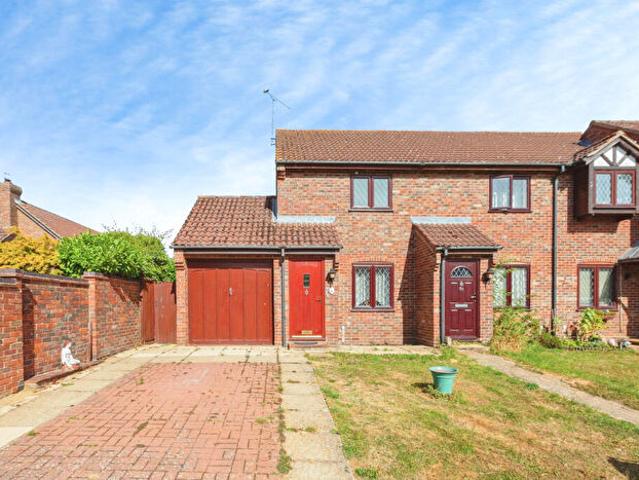 2 Bedroom Semi Detached House To Rent In Anstey Close, Waddesdon, Aylesbury, HP18