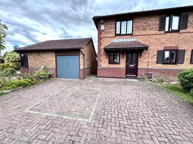 2 Bedroom Semi Detached House To Rent In Ashleigh Drive, Nuneaton, CV11