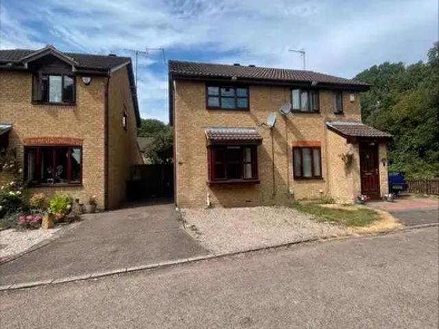2 Bedroom Semi Detached House To Rent In Beaulieu Close, Banbury, OX16