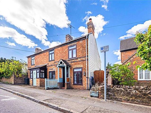 2 Bedroom Semi Detached House To Rent In Birds Hill, Heath And Reach, Leighton Buzzard, Buckinghamshire, LU7