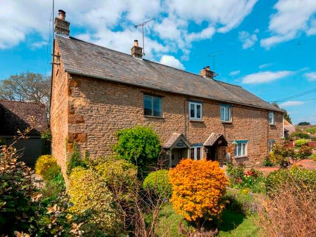 2 Bedroom Semi Detached House To Rent In Church Street, OX7