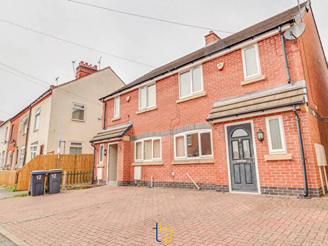 2 Bedroom Semi Detached House To Rent In Clarence Road, Hinckley, LE10