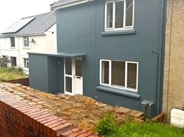 2 Bedroom Semi Detached House To Rent In Coedmawr, Llanelli, SA15