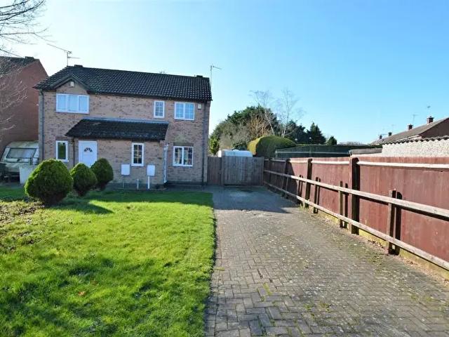 2 Bedroom Semi Detached House To Rent In Ervins Lock Road, Wigston, LE18