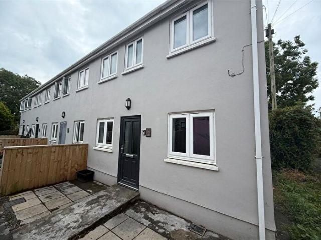 2 Bedroom Semi Detached House To Rent In Forde Court, Kidwelly, SA17