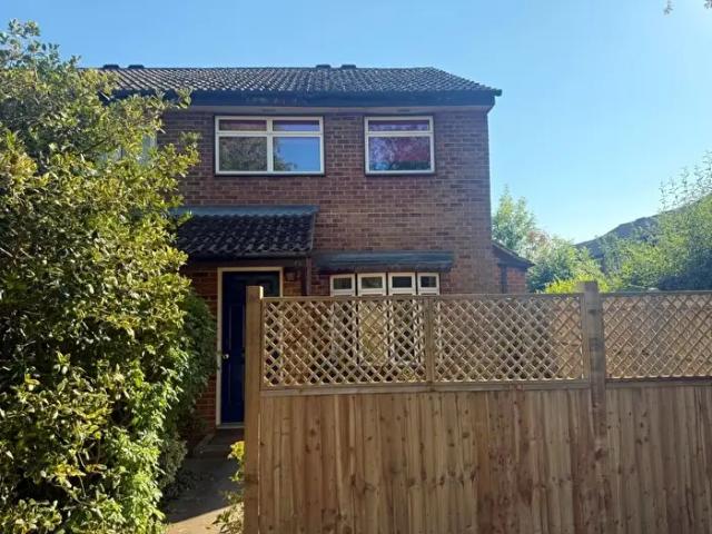 2 Bedroom Semi Detached House To Rent In Goodson Walk, Oxford, Oxfordshire, OX3