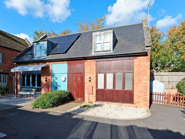2 Bedroom Semi Detached House To Rent In High Street Mews, Wellingborough, NN8