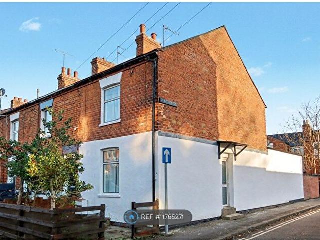 2 Bedroom Semi Detached House To Rent In Junction Road, Banbury, OX16