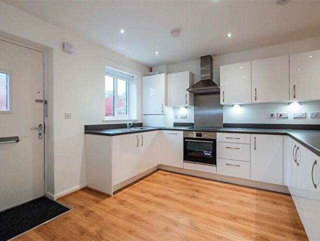 2 Bedroom Semi Detached House To Rent In Laura Avenue, Nottingham, NG5