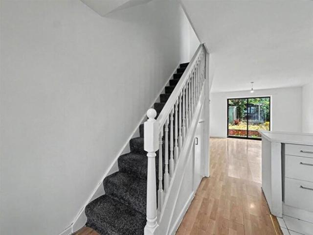 2 Bedroom Semi Detached House To Rent In Linden Grove, Stapleford, NG9