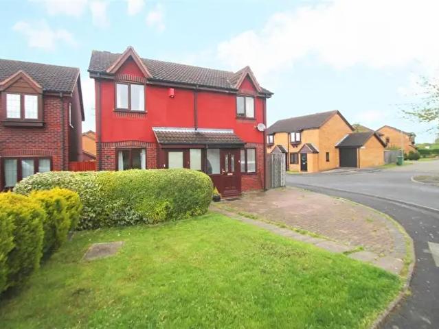 2 Bedroom Semi Detached House To Rent In Little Orchards, Aylesbury, HP20