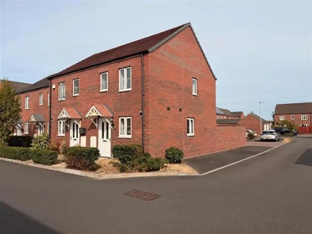 2 Bedroom Semi Detached House To Rent In Stryd Y Maswr, Llanelli, SA15