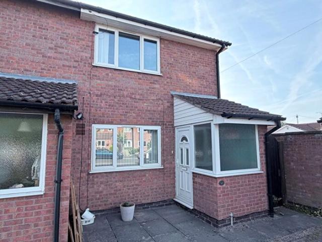 2 Bedroom Semi Detached House To Rent In Walcote Close, Hinckley, LE10