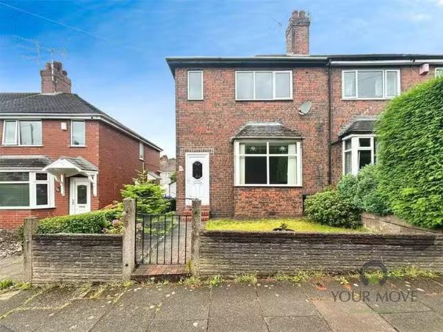 2 bedroom Semi Detached House to rent, Richards Avenue, Stoke.
