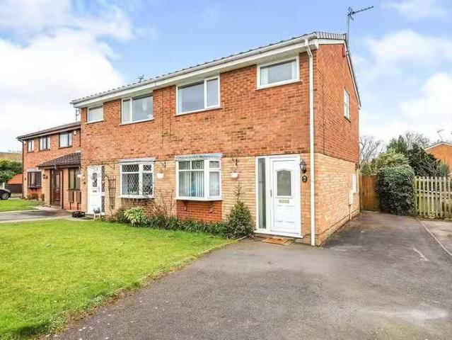 2 bedroom Semi Detached House to rent, Sandown Drive, Perton.
