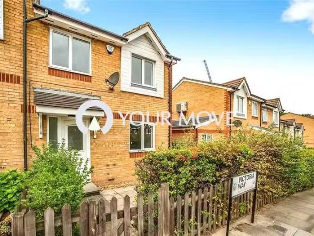 2 bedroom Semi Detached House to rent, Victoria Way, London, S.