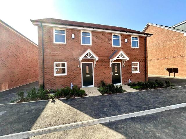 2 bedroom semi detached house to rent