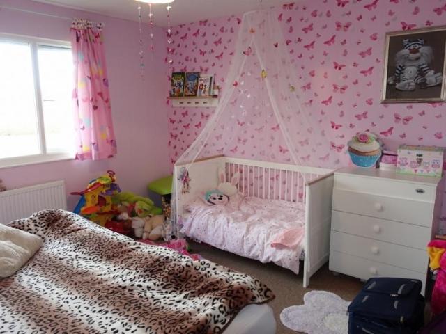 2 bedroom semi detached house to rent