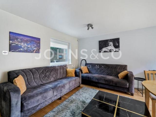 2 bedroom semi detached house to rent