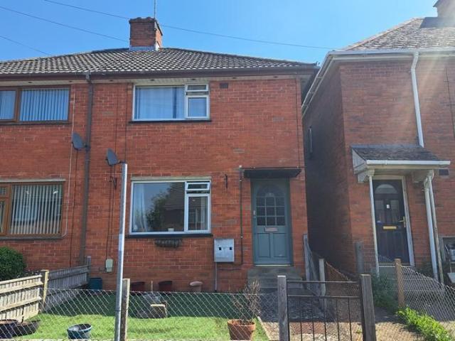 2 bedroom semi detached house to rent