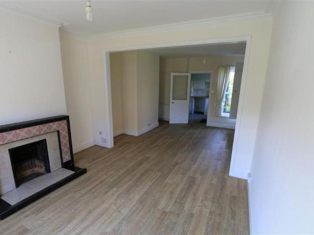 2 bedroom semi detached house to rent
