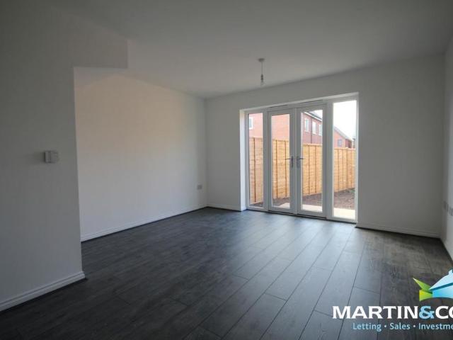 2 bedroom semi detached house to rent
