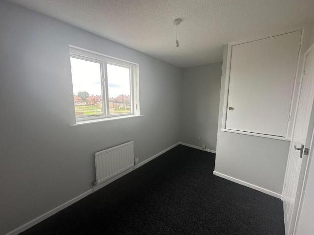 2 bedroom semi detached house to rent