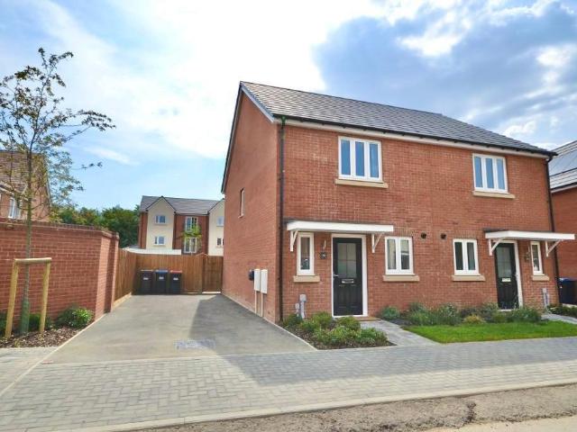 2 bedroom semi detached house to rent