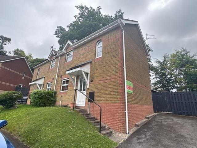 2 bedroom semi detached house to rent