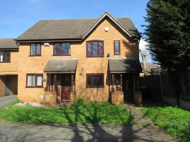 2 bedroom semi detached house to rent