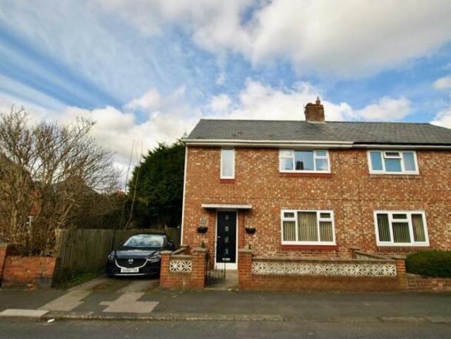 2 bedroom semi detached house to rent