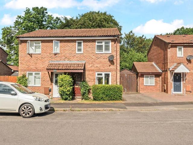 2 bedroom semi detached house to rent