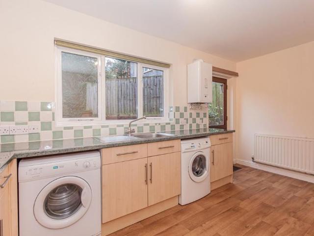 2 bedroom semi detached house to rent