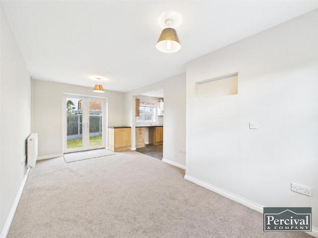 2 bedroom semi detached house to rent