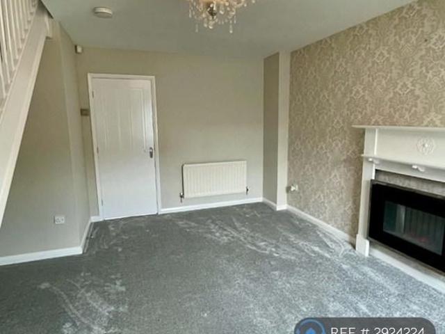 2 bedroom semi detached house to rent
