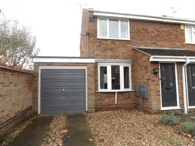 2 bedroom semi detached house to rent