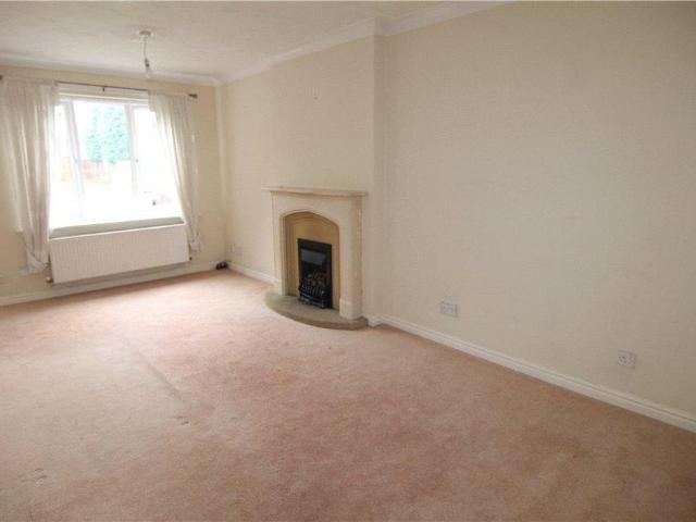 2 bedroom semi detached house to rent