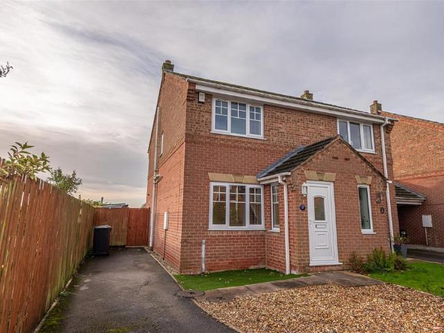 2 bedroom semi detached house to rent