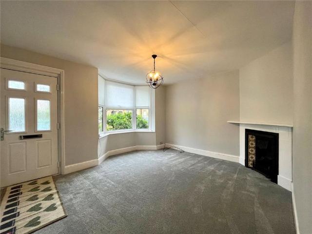 2 bedroom semi detached house to rent