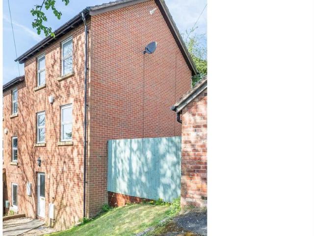2 bedroom semi detached house to rent