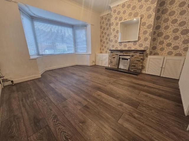 2 bedroom semi detached house to rent