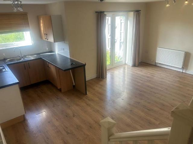 2 bedroom semi detached house to rent