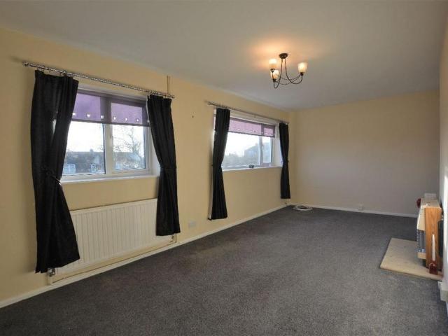2 bedroom semi detached house to rent