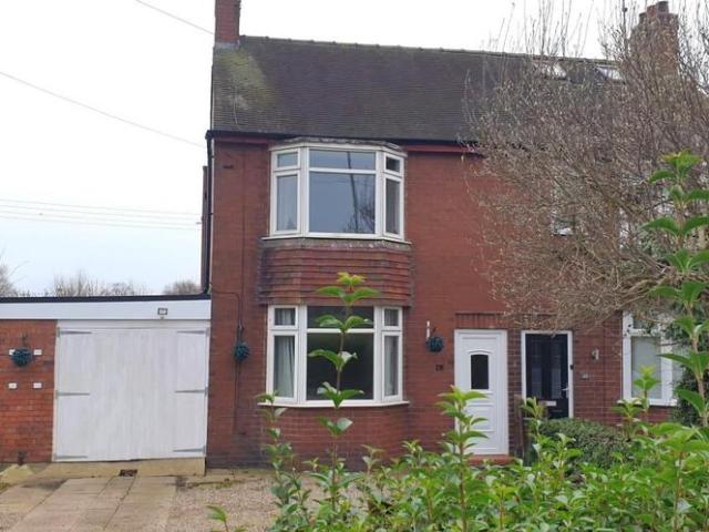 2 bedroom semi detached house to rent