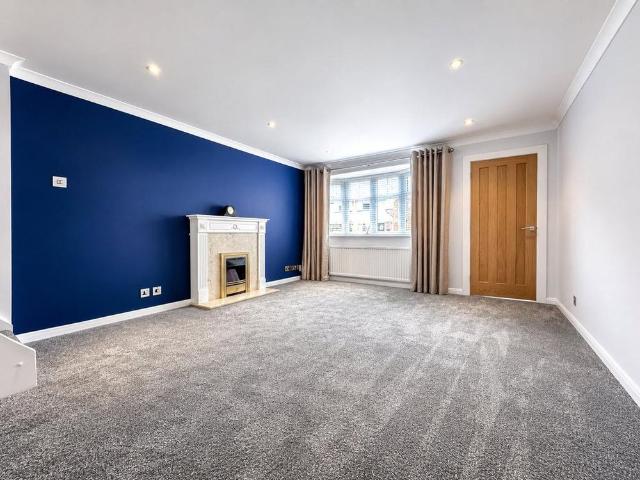 2 bedroom semi detached house to rent
