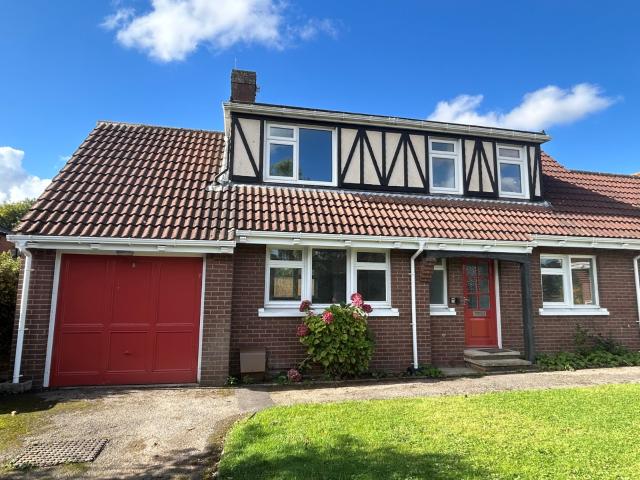 2 bedroom semi detached house to rent