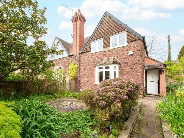 2 bedroom semi detached house to rent