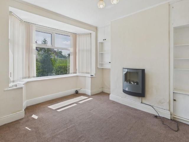 2 bedroom semi detached house to rent