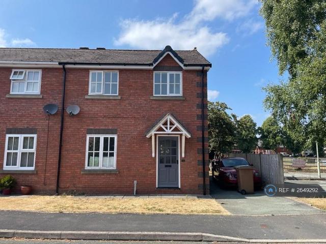 2 bedroom semi detached house to rent